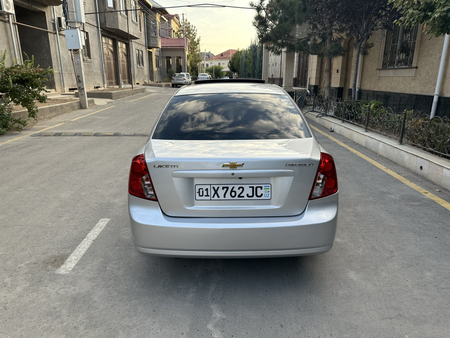 Lasetti 1.6 bezinda ideal