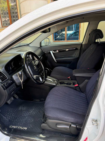 Chevrolet Captiva 3/4 qilingan