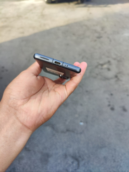 Xiaomi 12 12+4/256 sastyanas idyal ayb yo bir qo'l iwlatlgan