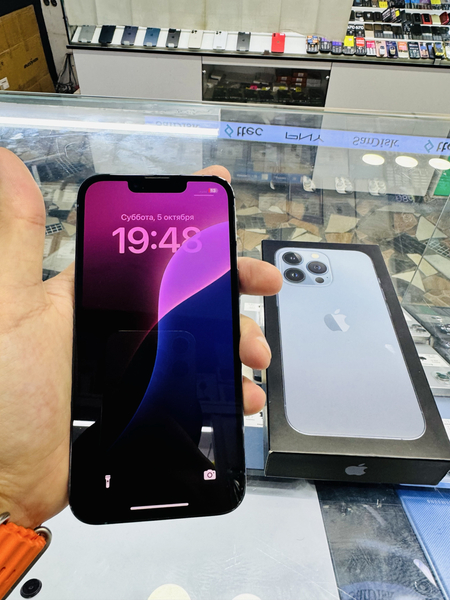 iPhone 13 Pro  256 gb blue