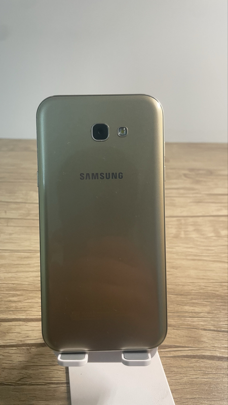 Samsung A7 sotiladi