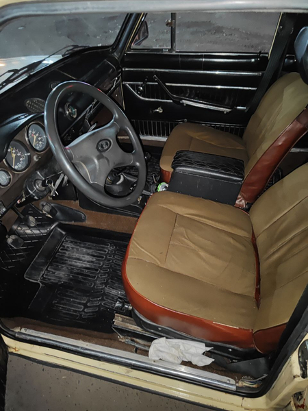 Srochna sotiladi vaz2106
