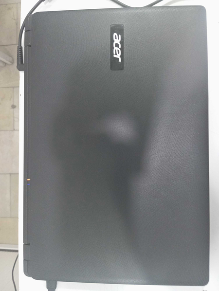 Acer extanse 2519 noutbuk sotiladi