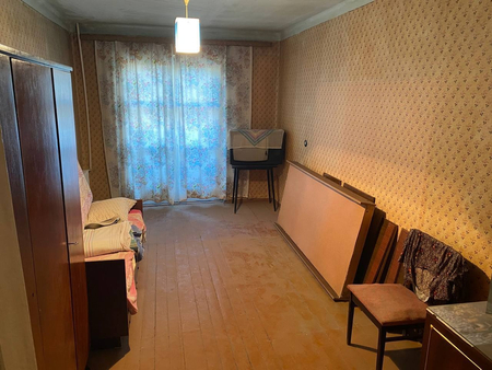 Чиланзар -24 3ком 5этаж бал2,20×6,40.. 1,5×6 90м2