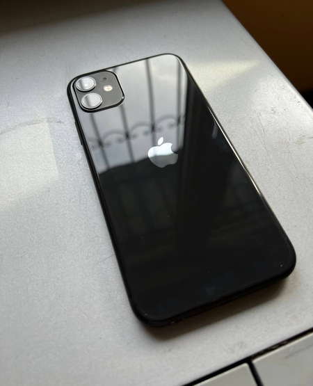 Iphone 11 sotiladi