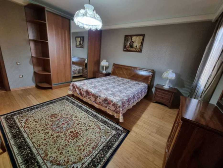 Аренда квартиры в Центре на Ойбеке ID:DM53