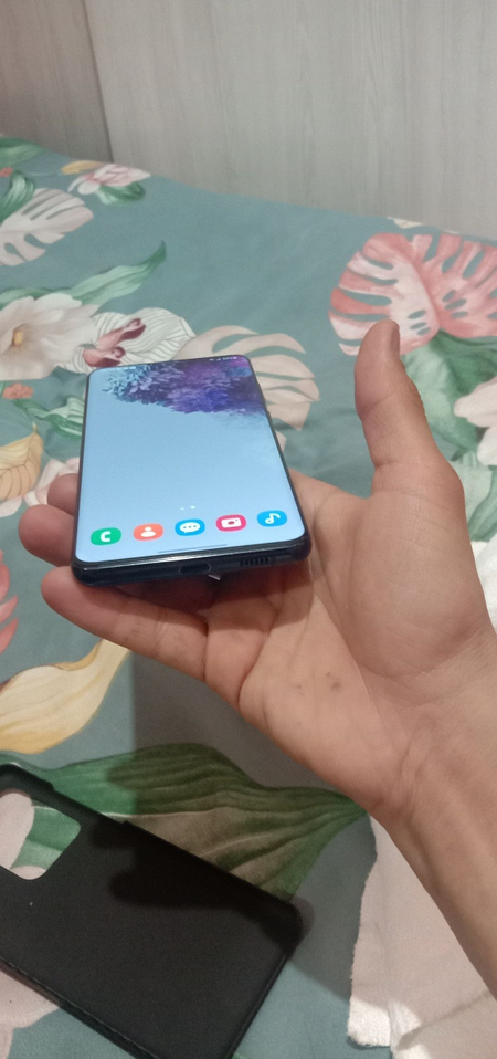 Samsung S20 ultra 5g 12/256gb  imei afisalni ótgan aybii yo 1