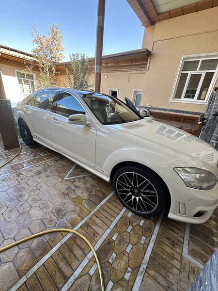 Mercedez Benz S-Class