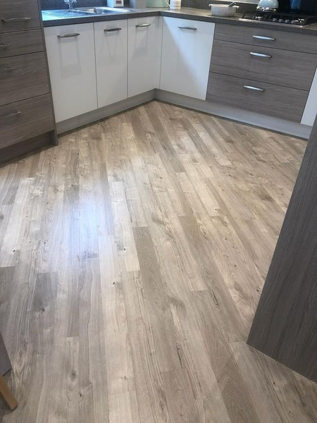 Laminat teramiz va MDF plintus