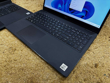 DELL 3510/ 15.6” FullHD IPS CORE i7-10510U 8GB/DDR4 256GB SSD m.2