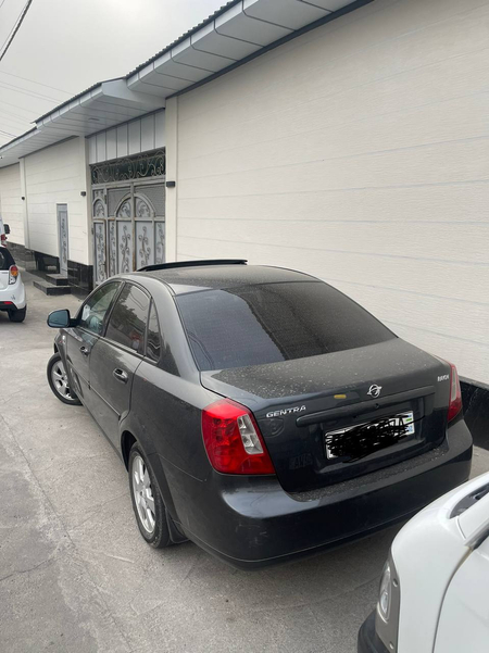 Продам gentra автомобиль