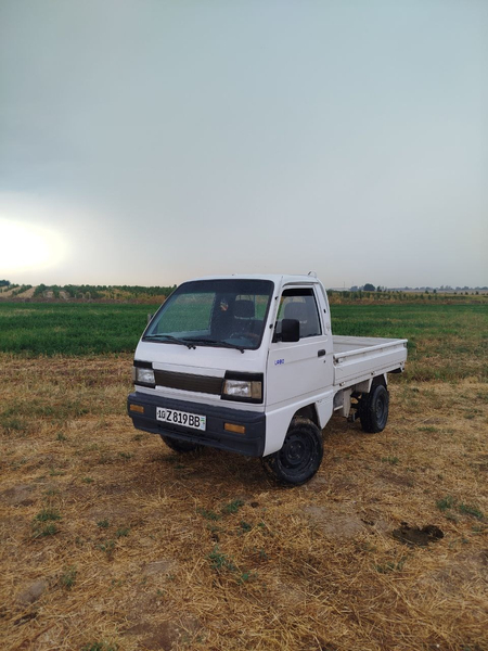 Labo damas pul topar moshina