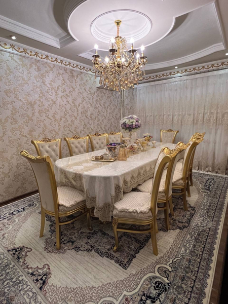 Срочно продаётся 4х комнатная квартира. Шайхантахур. Гулобод.