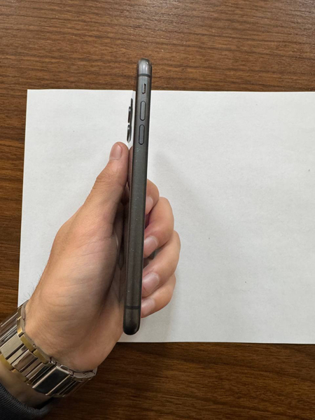 Iphone 11 sotiladi