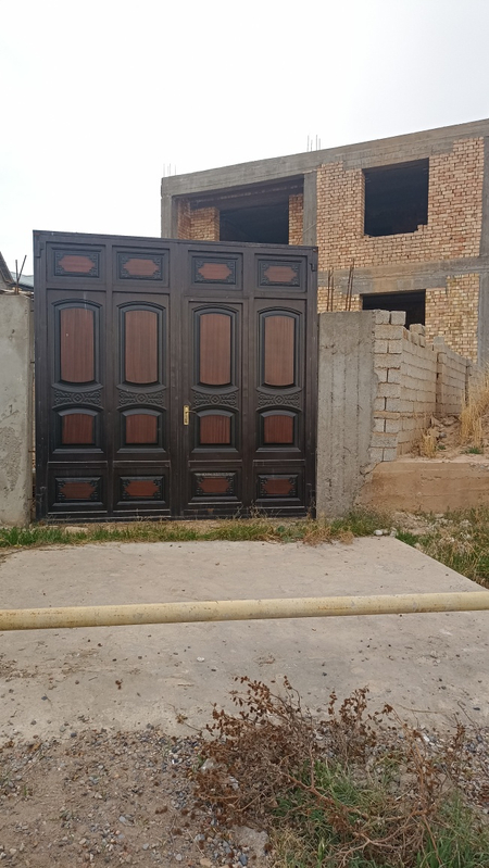 Участка каробка сотилади