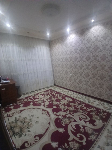 Jar Ariq 15 uy 9 qavatli uyninig 9 qavatida 2-xona 59 kv.m srochna