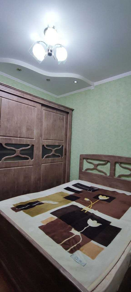 Уютная квартира в аренду , 2в3-комнатная , Карасу 6 (базарчик).
