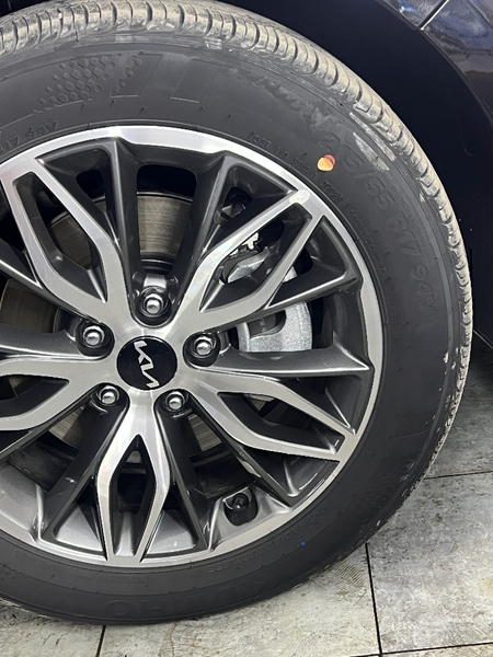 Diska Balon Kia K5 original R17 baloni kumho solus koreyski yangi dis