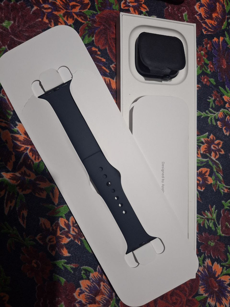 iWatch 9 серия. 41 мм.