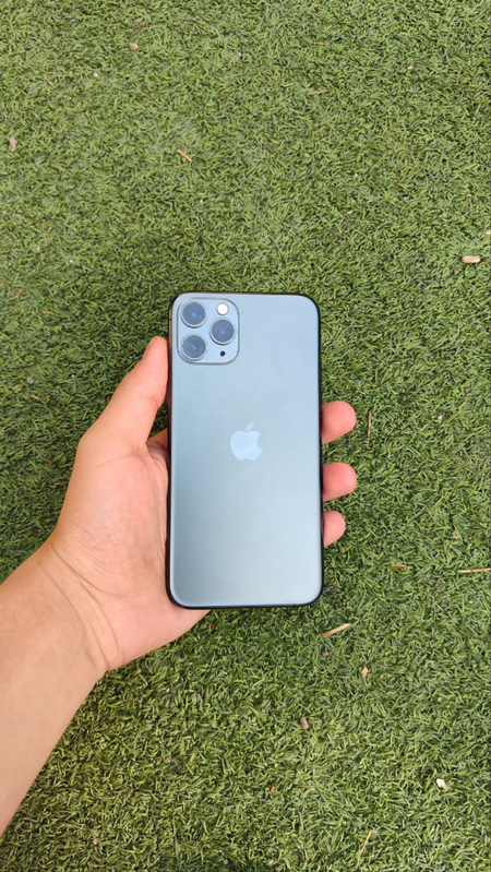 iPhone 11 pro sotiladi