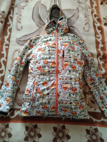 Продаю куртку ангри бертс для мальч,д девочек,48 разм.фирма ROXY.