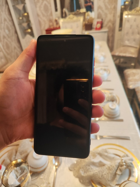 Poco x3 pro 8/256 ideal igravoy