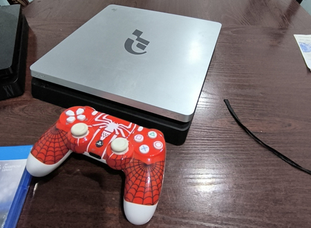 Playstation 4 slim 2 жойстик билан
