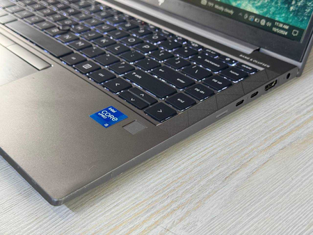HP ZBook /  i5 1145G7 / 8Gb / 256Gb / IrisXe