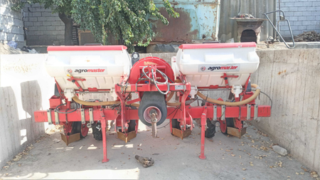 AGROMASTER pnevmatik urug' ekish seyalkasi