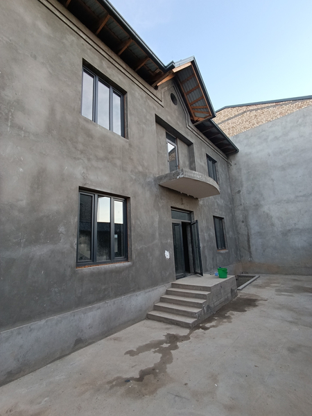 2сотки,2этажа,5комнат,подвал 110кв,коробка, кирпич,Кибрай, угловой дом