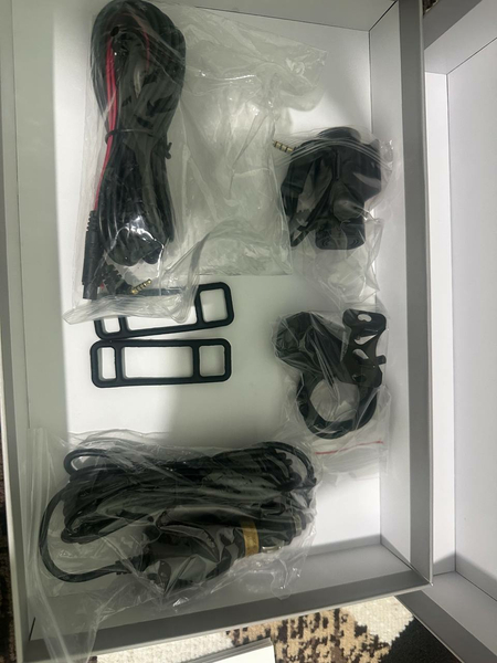 Видеорегистратор из кореи с 3 камерами Lenovo