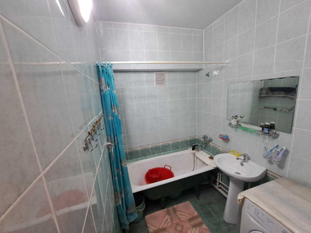 Metro BIY yonida 2-xonalik kvartira  73.35m² (153186)