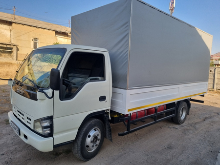 Isuzu sotiladi aftobusdan yigʻilgan