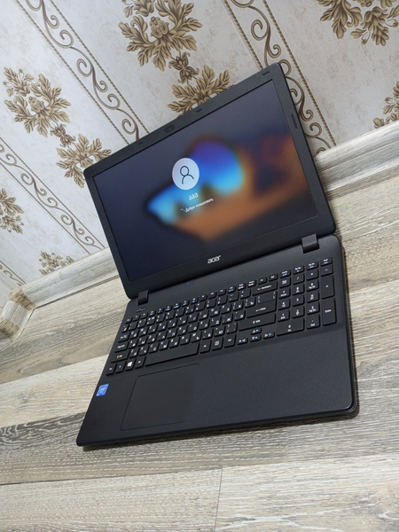 Acer intel celeron N3060 4/500gb