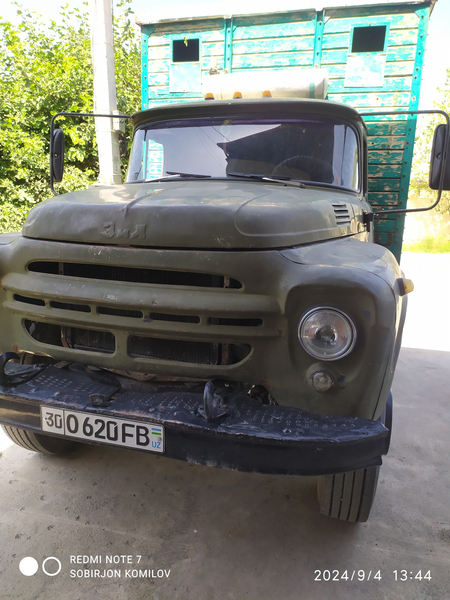 Zil 130 sotiladi