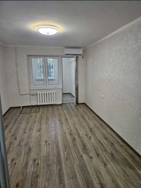 Каракамыш12 
2ком. 1 этаж- 4 этажка
