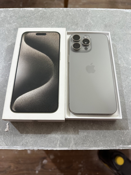 iPhone 15 Pro Max 256GB Natural Titanium