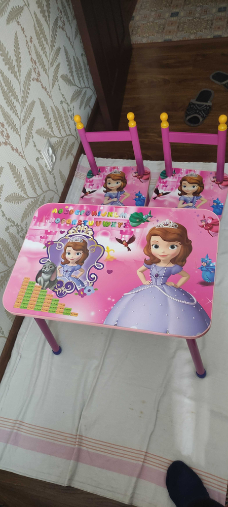 Bolalar uchun stol, bolalar stoli va yozish uchun yig'iladigan stul