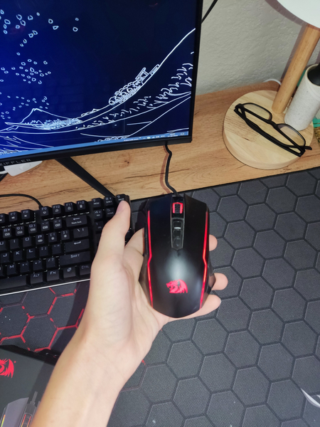 Игровая компьютерная мышка