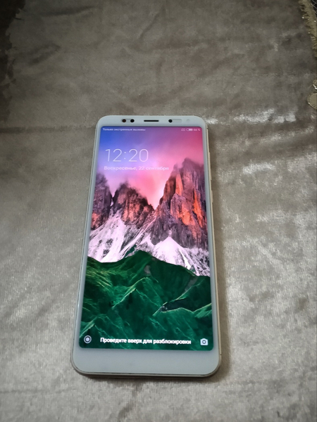Redmi 5 plus gold