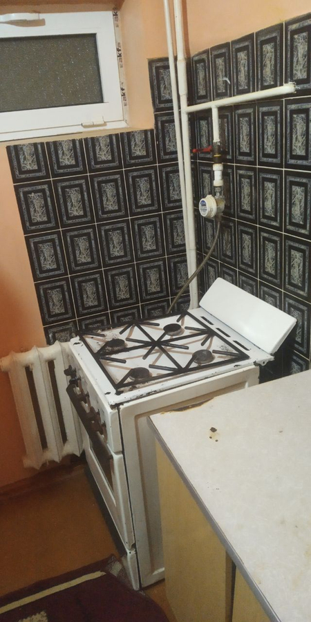 Yunusobod 2kvartal galereyka 1xona 4etajli dom 3etaj