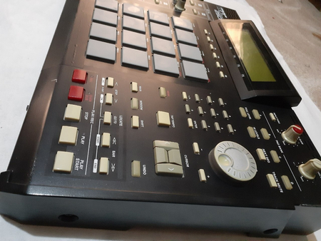 2500 Akai mpc ishlash xolatlari zor