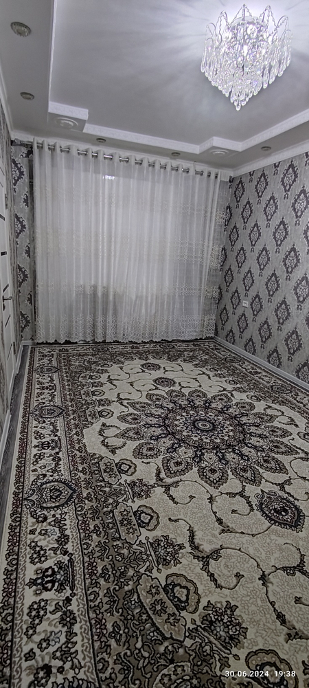 Продается 2 х ком.кв м.Феруза