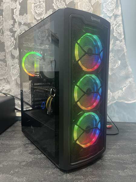 Продам свой кейс для монтажа, рендеринга, игр на RYZEN 5 5500