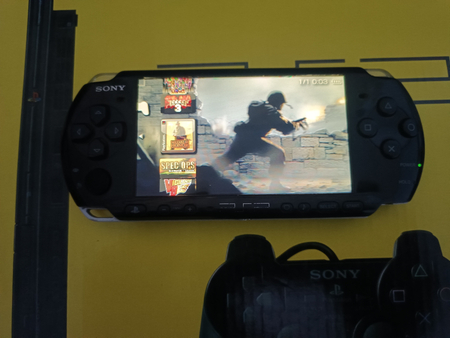 PSP 3000 model  32 GB в памяти 110 игр +ps1 игры