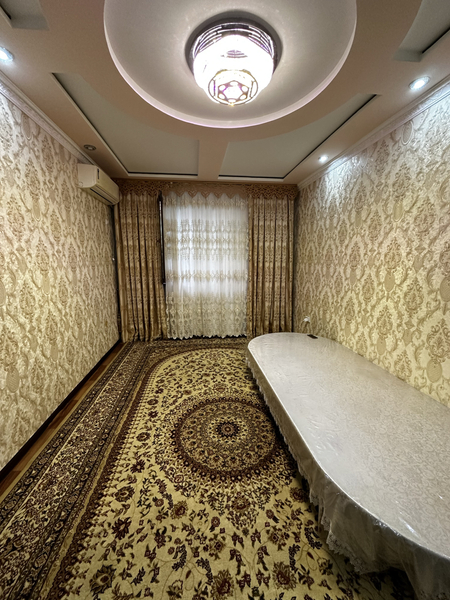 Феруза Продается квартира 3/4/4 балкон 1.5х3