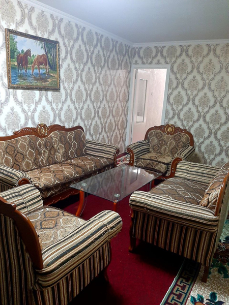 Продаю квартиру 2 комнатная сквазная.