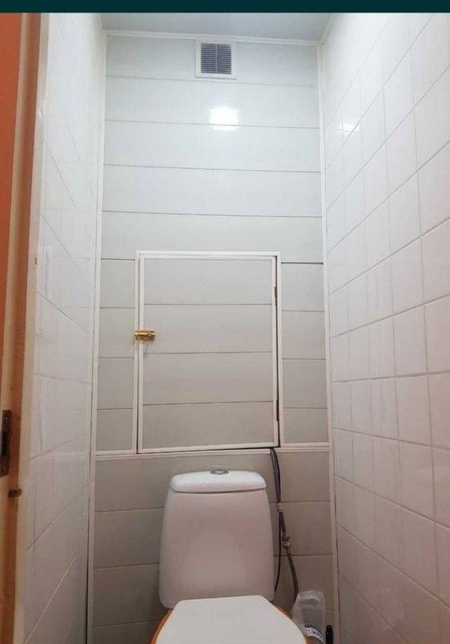 Юнусабад 11 кв, 2/4/4 продается квартира,