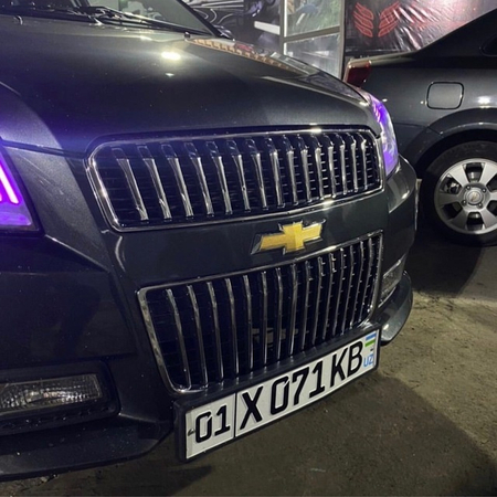 Радиаторная решетка на ваш автомобиль GM звоните уточняйте