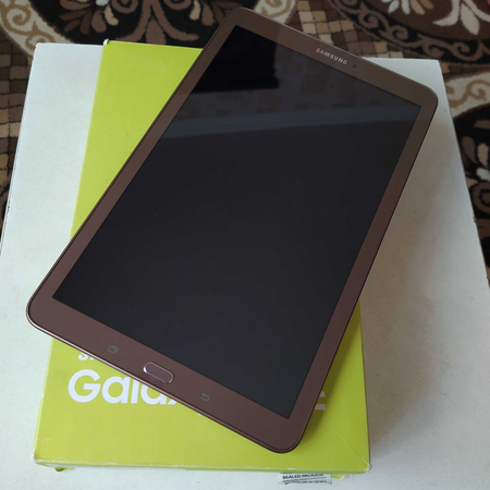 Планшет Galaxy Tab E